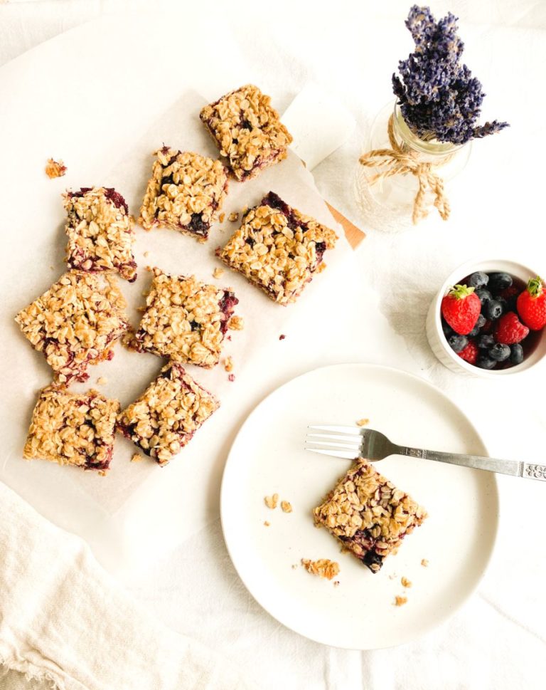 Triple Berry Oat Bars – Zest Nutrition
